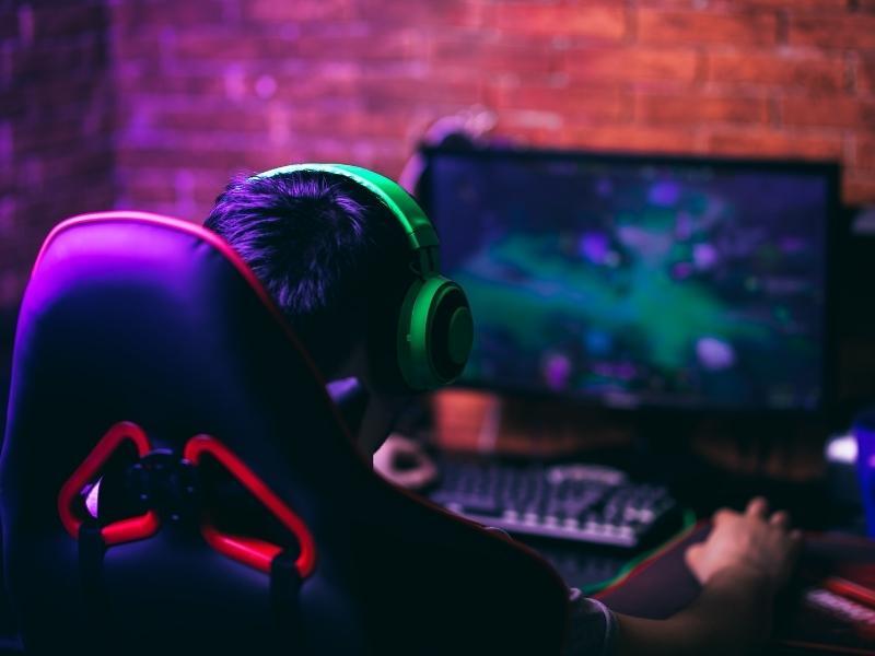 Quarto gamer: 8 dicas incríveis para se inspirar!